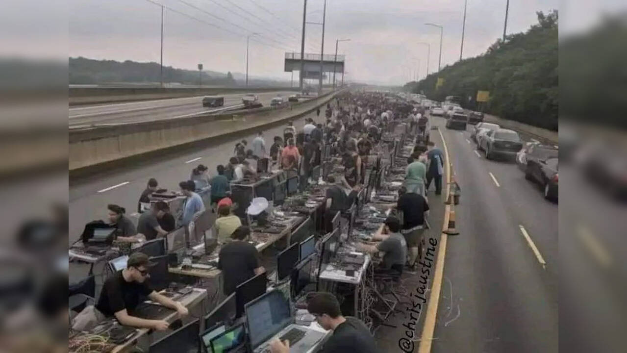 Future Bengaluru - Work from Road; Say IT City Residents Appalled By ...