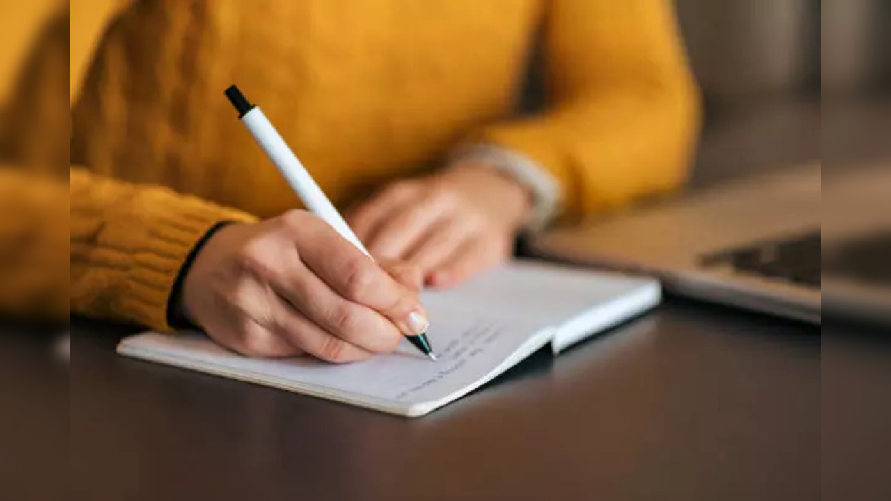 Dementia: Writing With The Non-Dominant Hand And 5 Other Unconventional ...