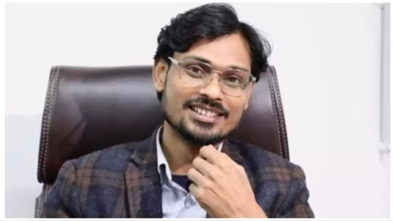 Bihar's Startup King Dilkhush Kumar Journey: From Pulling A Rickshaw In ...