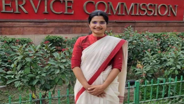 UPSC Toppers 2022: IIT Hyderabad Alumni Uma Harathi failed 4 times ...