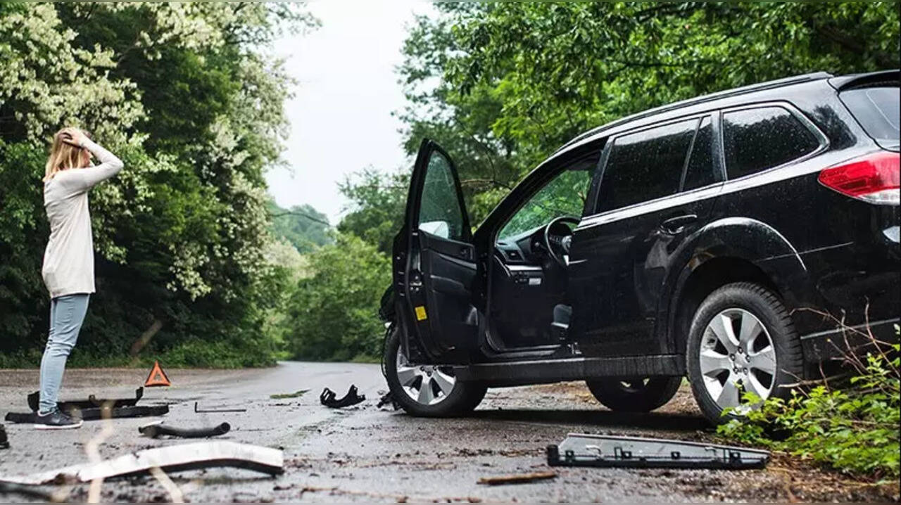 How To Keep Your Car Safe In Heavy Rainfall: Rain Driving Tips And ...