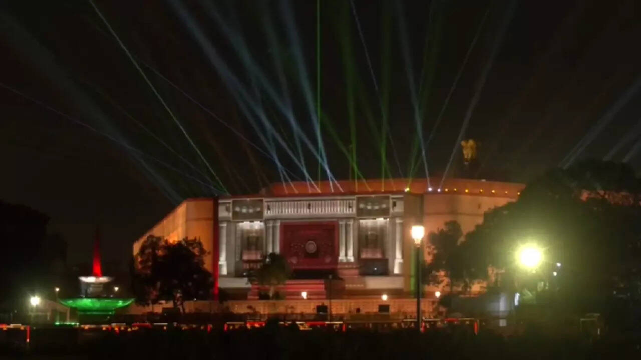 WATCH | Laser And Light Show At New Parliament Building In New Delhi ...
