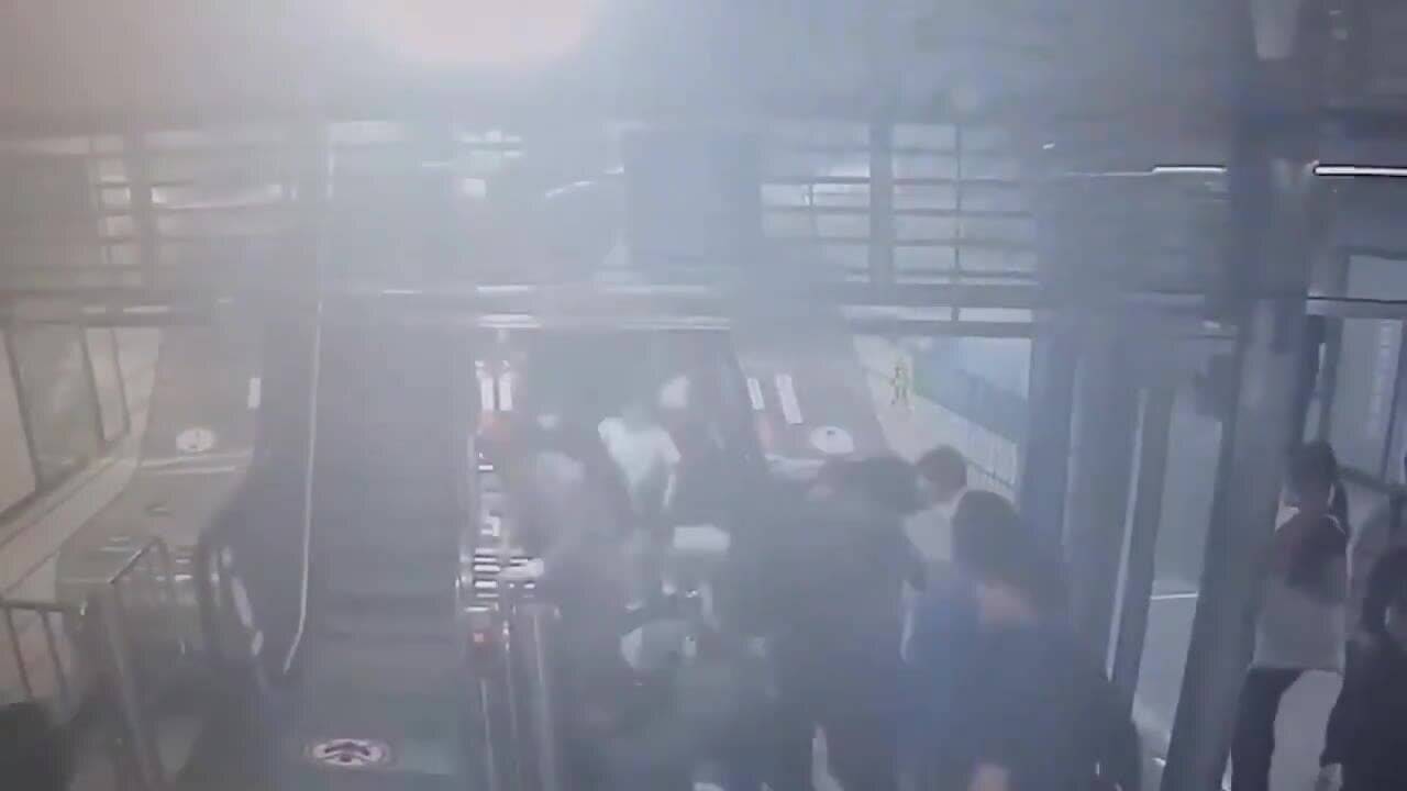 South Korea: 14 Injured After Escalator Reverses at Sunae Station ...
