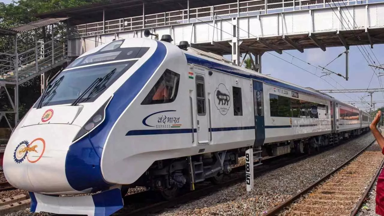 WATCH: First Trial Of Patna-Ranchi Vande Bharat Express Underway | Check Stoppages, Timings Here ...