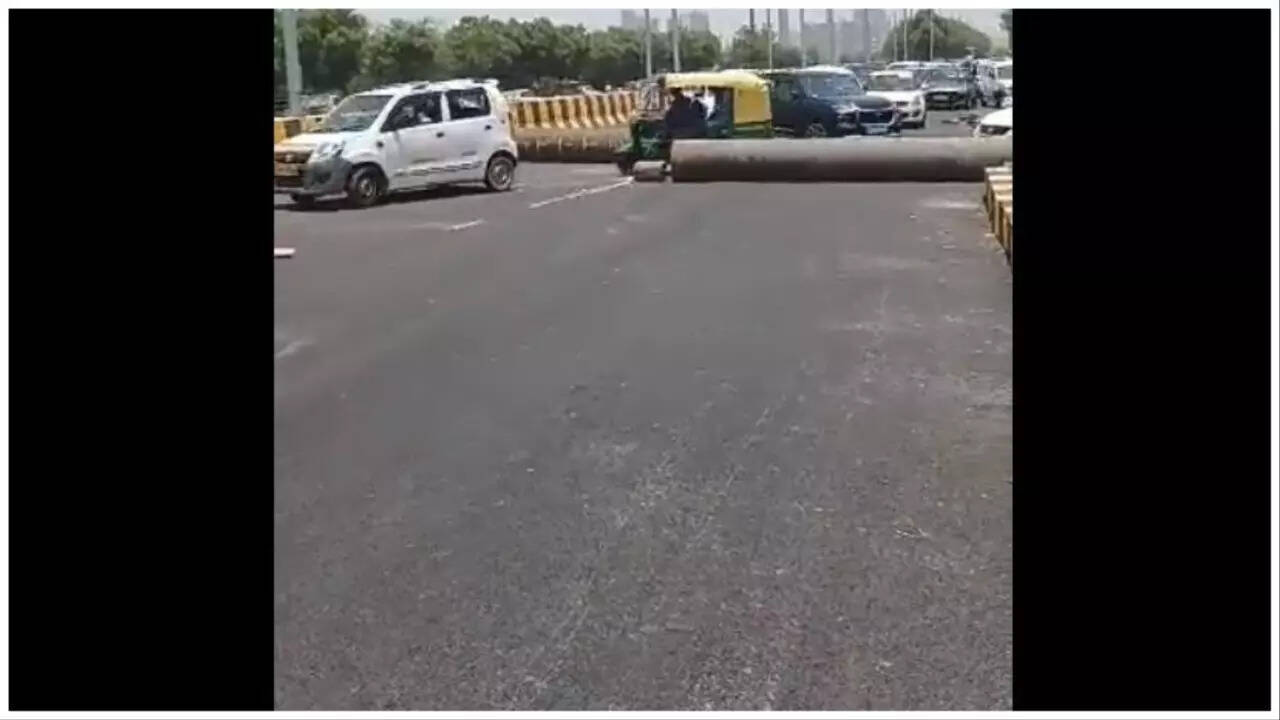 WATCH: Noida's Parthala Bridge Opens Briefly, Thanks To Impatient ...