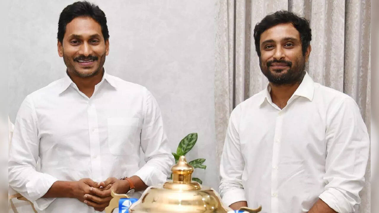 Ambati Rayudu To Join Politics, Likely To Contest Lok Sabha Polls For ...