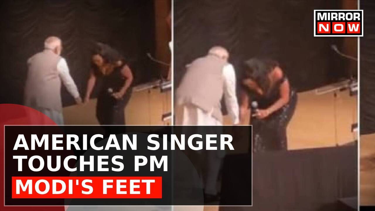 American Singer Touches PM Modi's Feet After Singing National Anthem Of ...