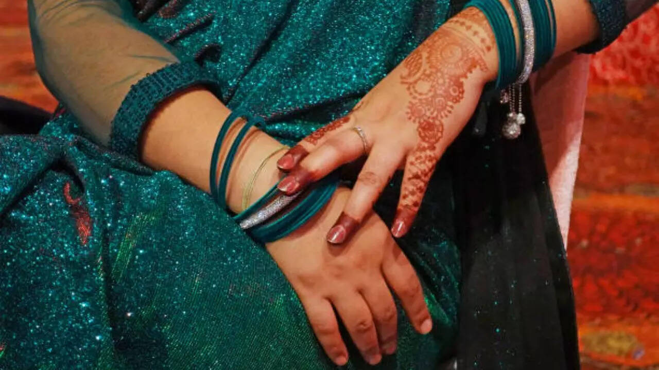 Sawan 2023: Wearing Green during the Shravan Mas is Considered ...