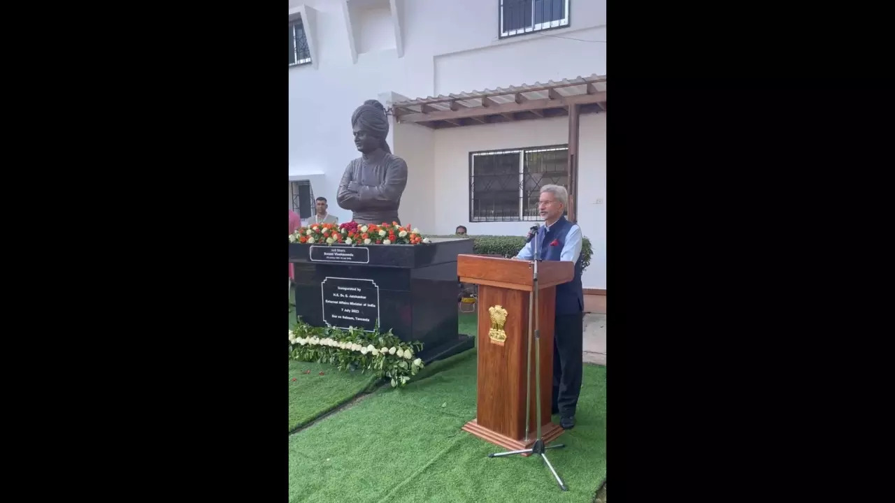 MEA S Jaishankar Inaugurates Swami Vivekananda's Bust In This African ...