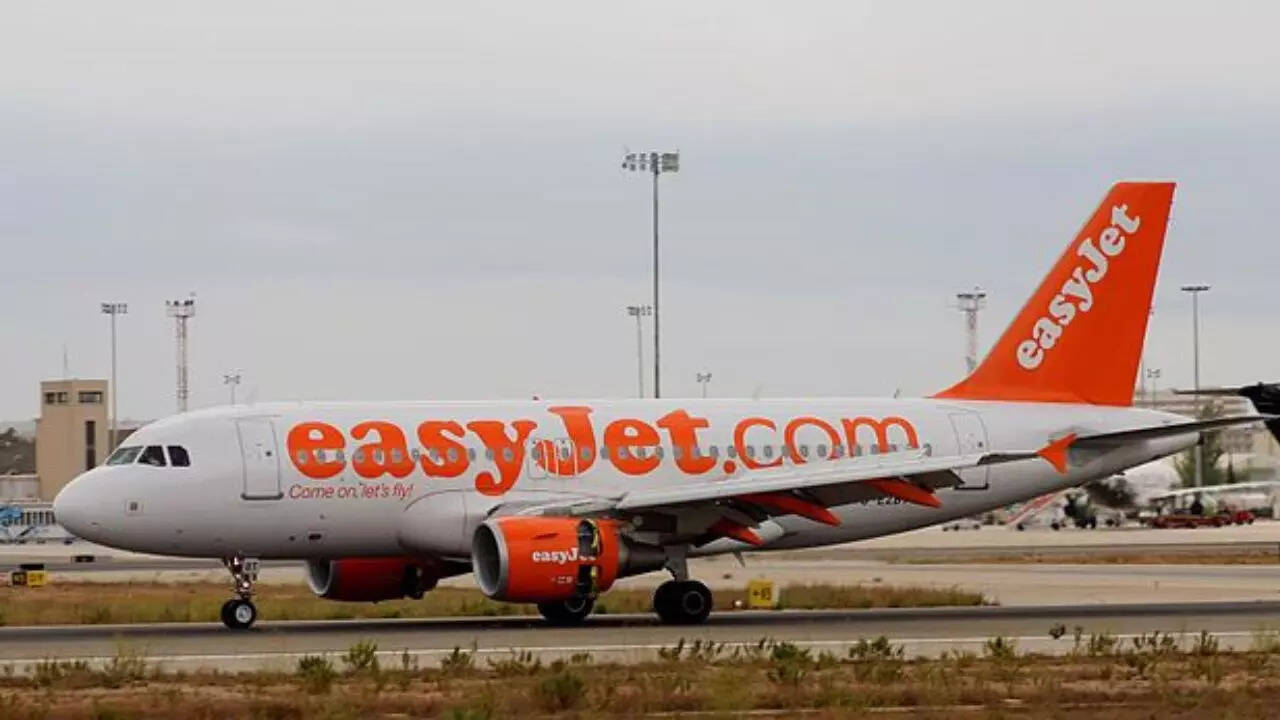 20 Passengers Deplaned After Aircraft Got 'TOO HEAVY' To Take Off ...