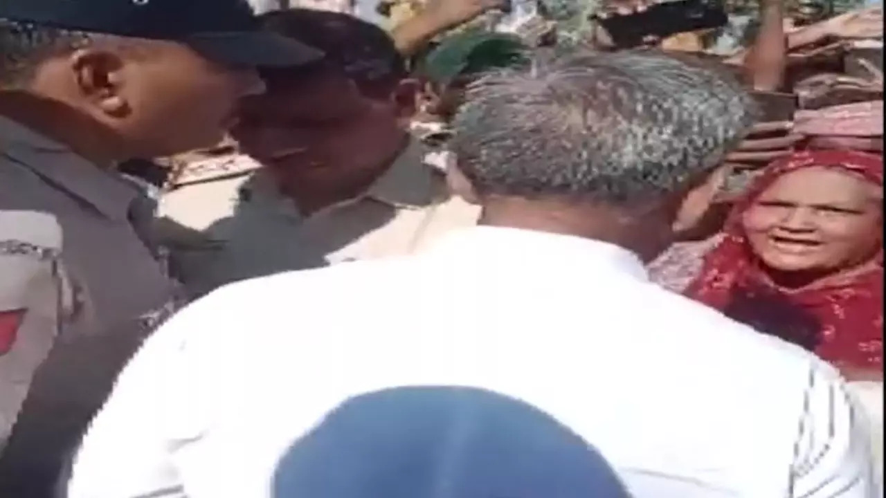 ‘Why Have You Come Now’: Woman Slaps JJP MLA During His Visit To Flood ...