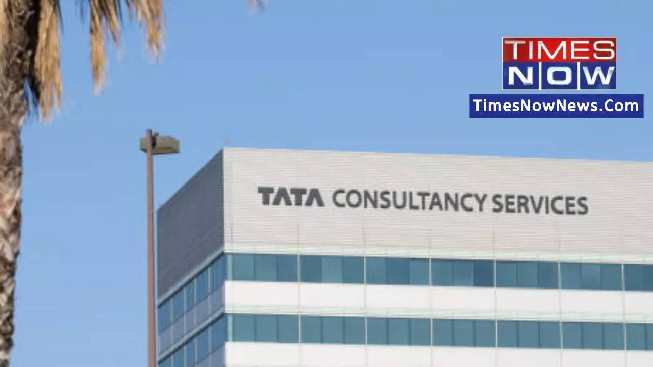 TCS Hiring News: Tata Consultancy Services to hire 40,000 freshers ...