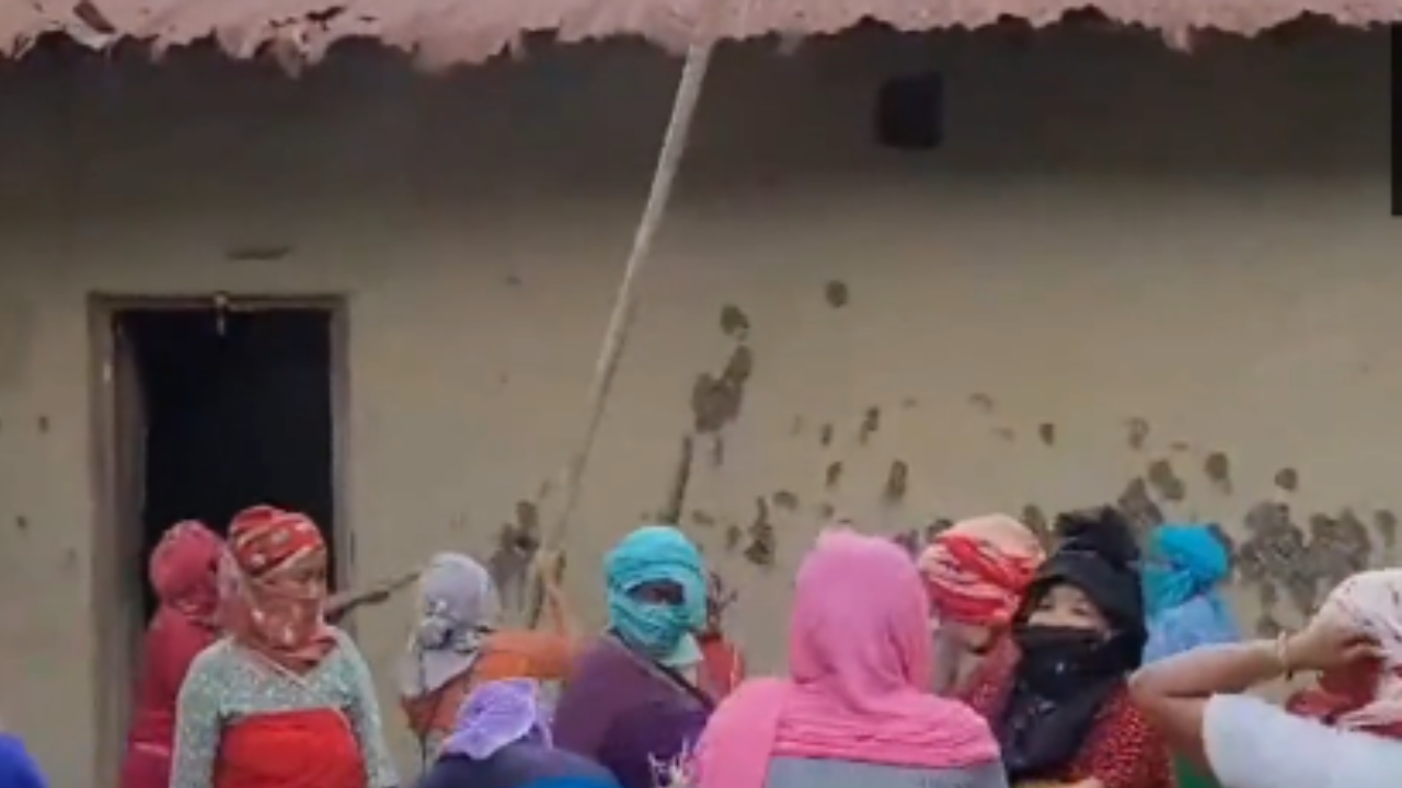 Manipur Viral Video Horror Angry Women Set House Of Accused On Fire