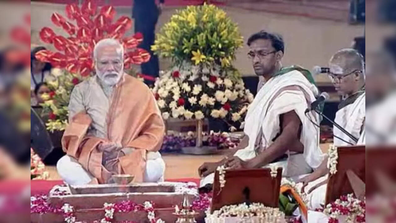 PM Modi Performs ‘Puja’ At New ITPO Complex At Delhi's Pragati Maidan ...