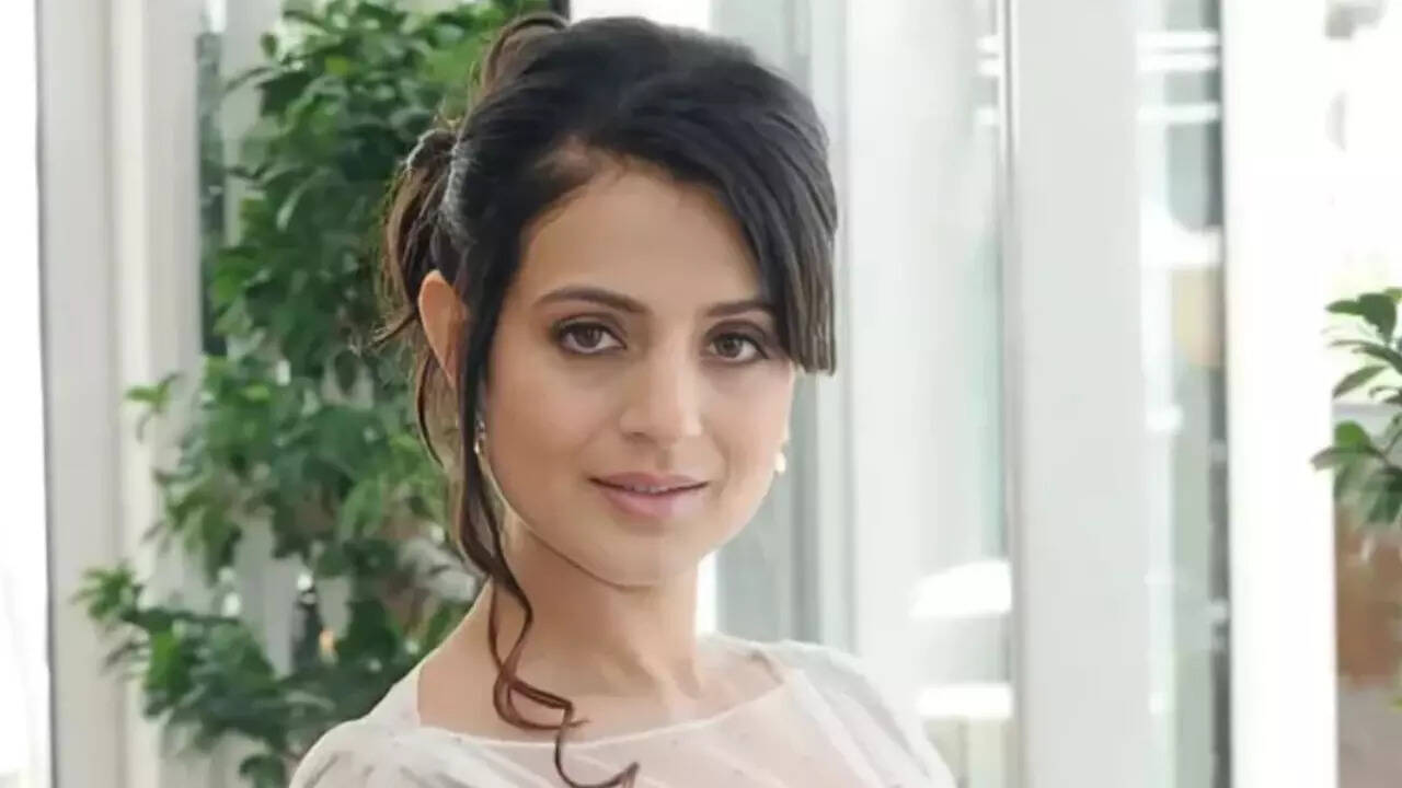 Gadar 2 Movie Trailer: My Precious Sakina Is Back! Ameesha Patel Shares Compliment From Anil ...