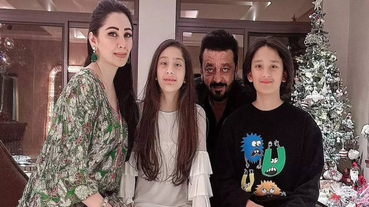 Sanjay Dutt Turns 64! Wife Maanayata Wishes 'Bestest Half' On His ...
