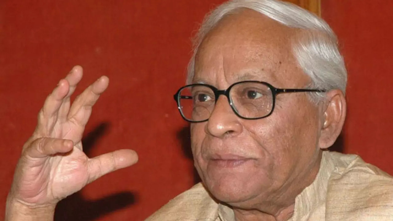 Ex-West Bengal CM Buddhadeb Bhattacharya Admitted To Hospital After He Complains of Breathing ...