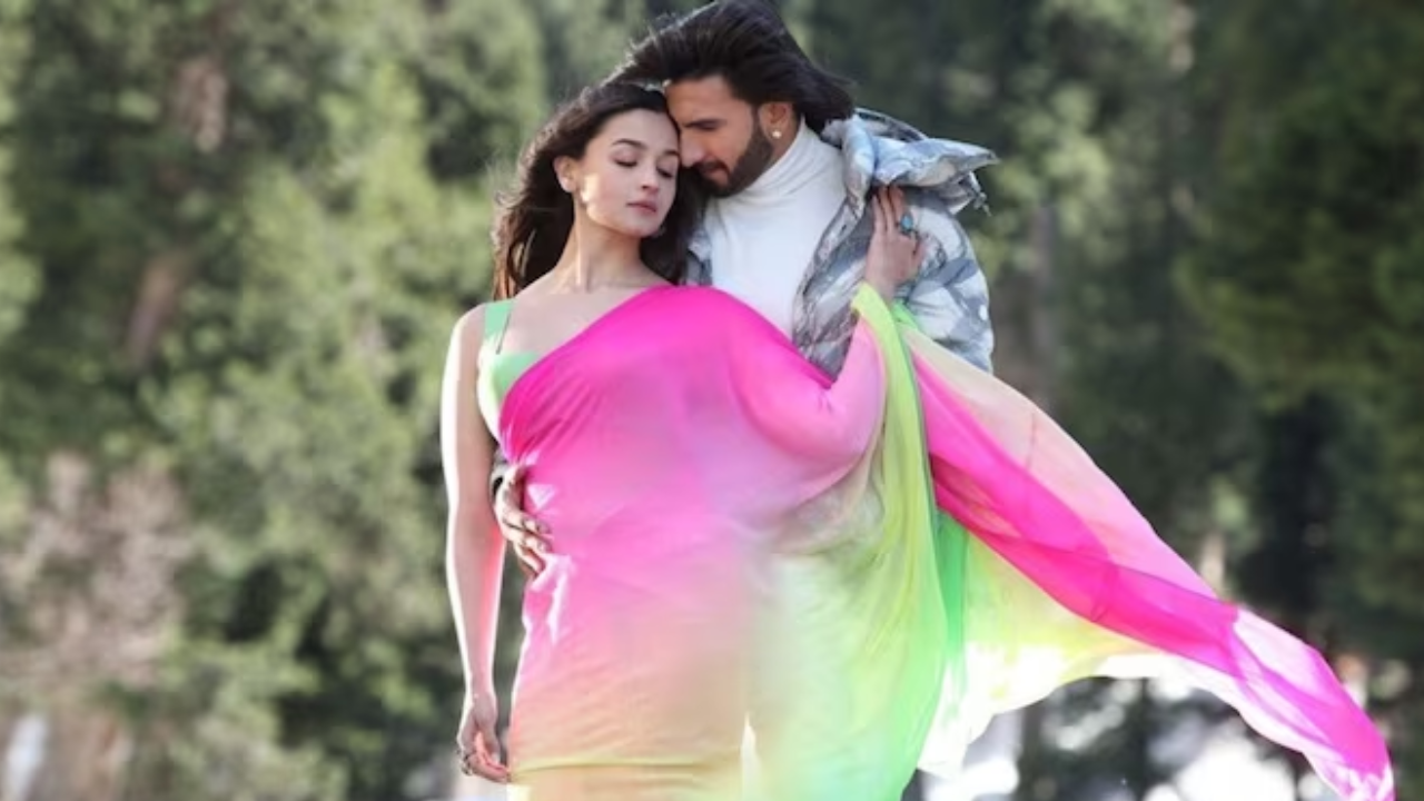 Rocky Aur Rani Ki Prem Kahani Box Office Collection Day 8: Alia Bhatt ...