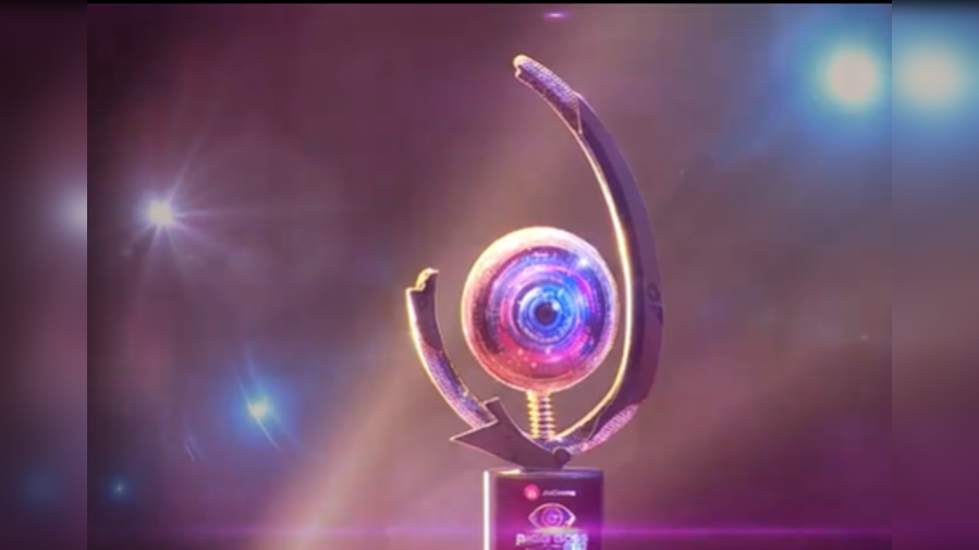 Bigg Boss OTT 2 Finale Winner Highlights: Elvish Yadav's Fans BEAM With ...