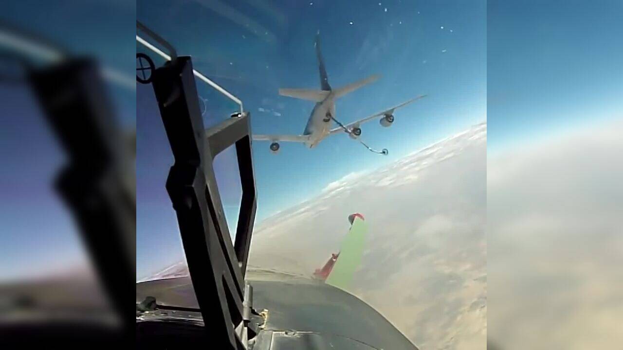 Viral Video Shows How Aerial Refuelling Keeps Planes Airborne Without ...