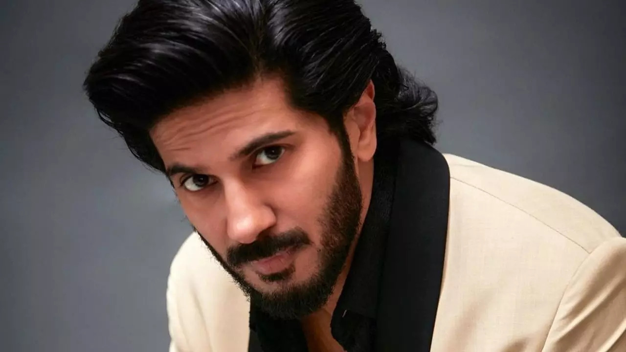 Dulquer Salmaan Imitates Mohanlal At King Of Kotha Event And Fans Are ...
