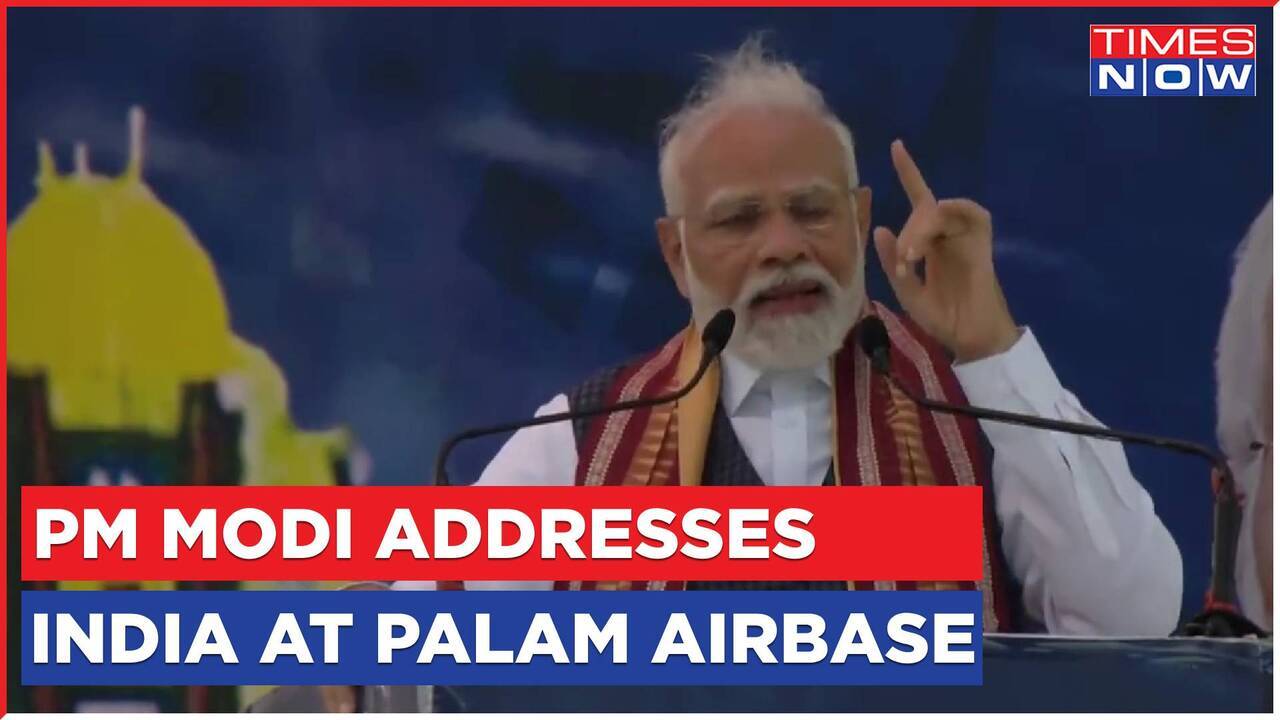PM Modi Addresses At Palam Airbase | 'Brave Bharat' Scripts History | India's Moon Mission ...