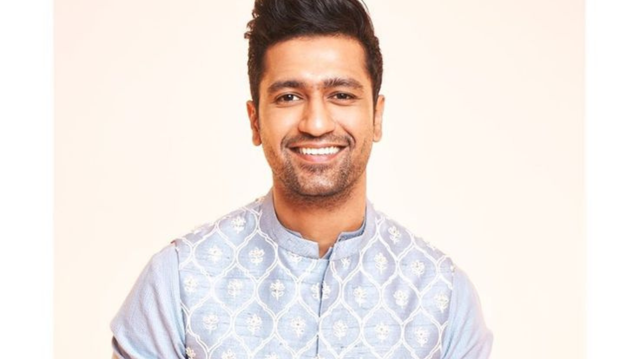 Janmashtami 2023: Vicky Kaushal Attends Dahi Handi Event In Mumbai's ... Janmashtami 2023: Vicky Kaushal Attends Dahi Handi Event In Mumbai's ...