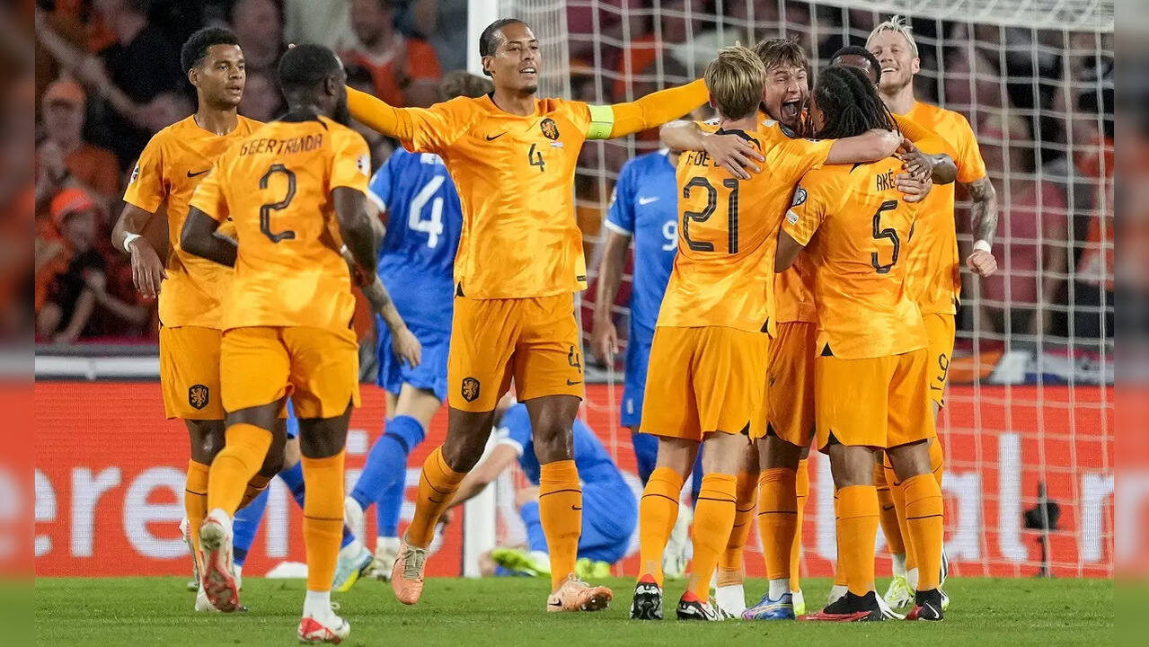 Netherlands Move Into Euro Slot With 3-0 Victory Over Greece | Football ...