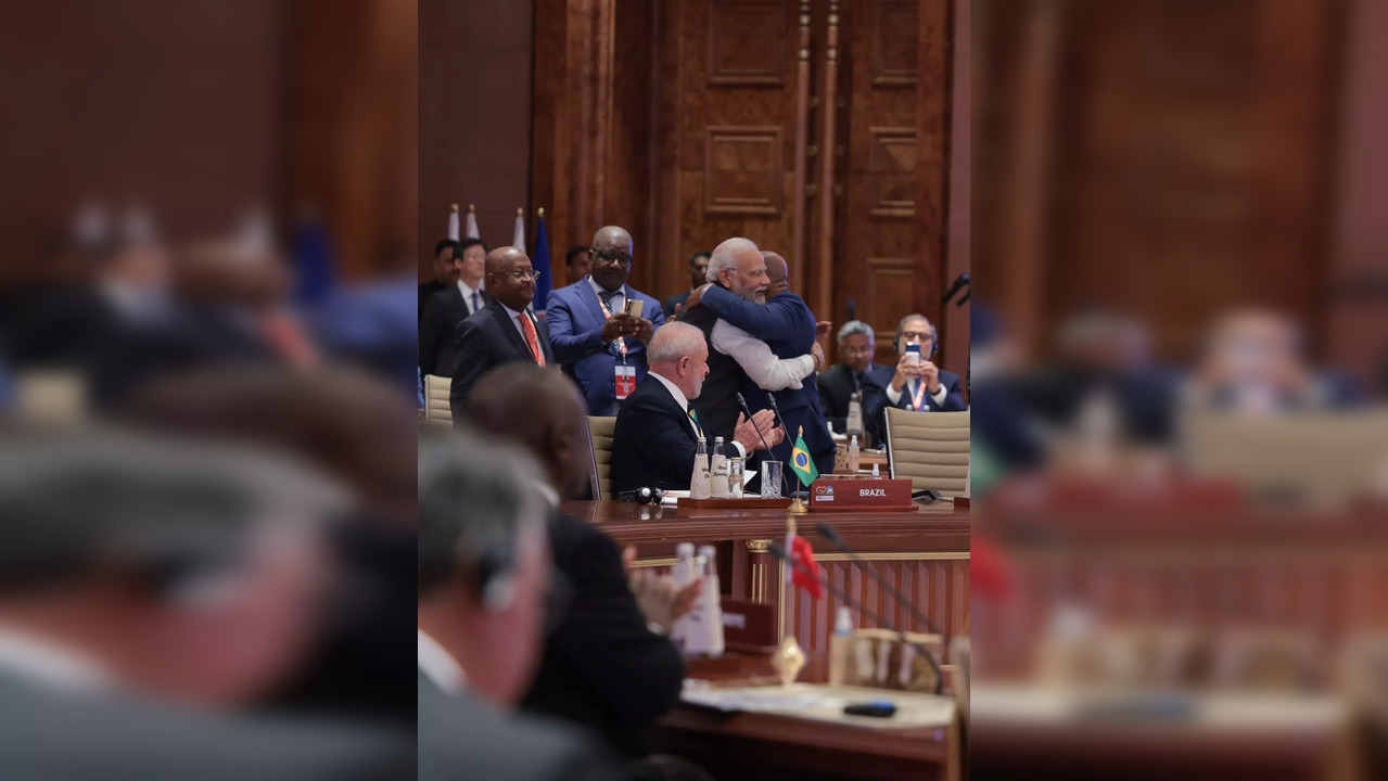 WATCH | PM Modi, EAM Jaishankar's Heartwarming Gestures As India Gives ...