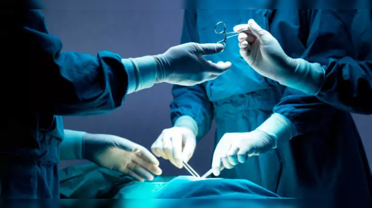 Shocking! Teenager Loses Hands, and Feet After Suffering Mild Flu-Like ...