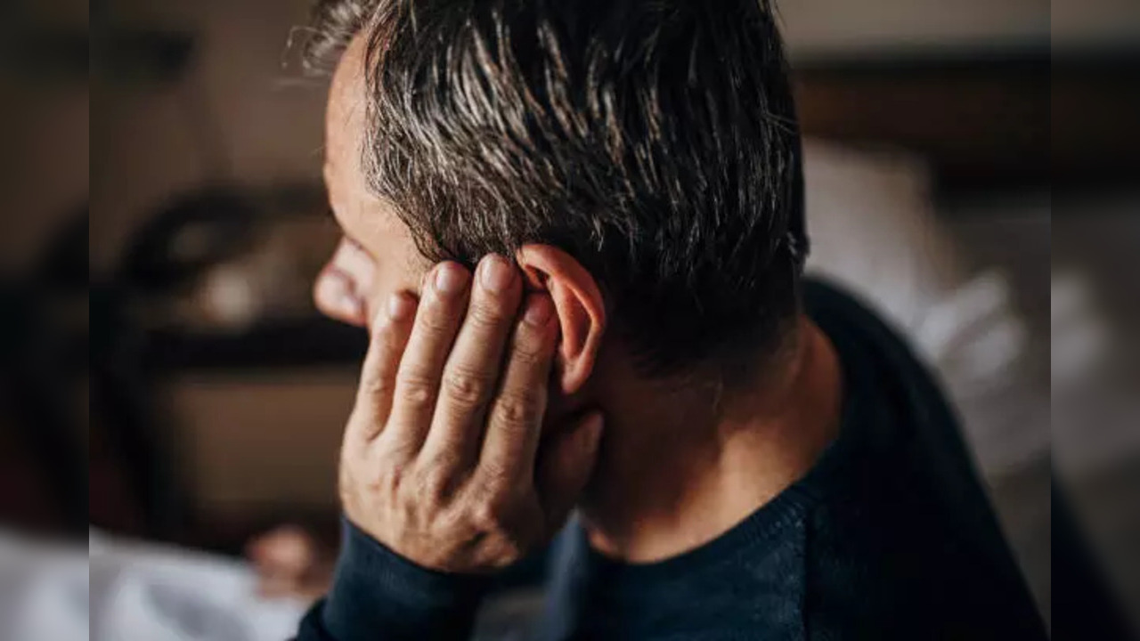 Beware! High Cholesterol Symptoms In Ears; Warning Signs You Must Not ...