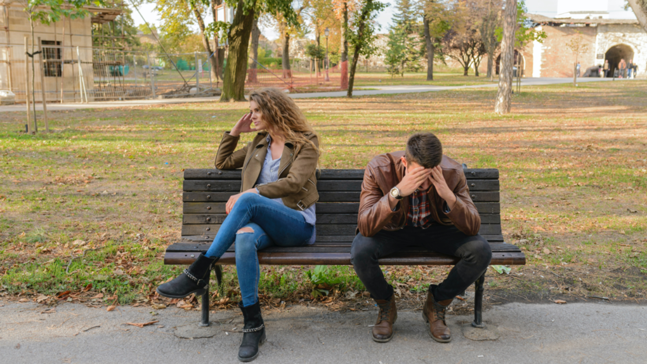 Are You In An On And Off Relationship With Your Partner? Here Are 8 ...