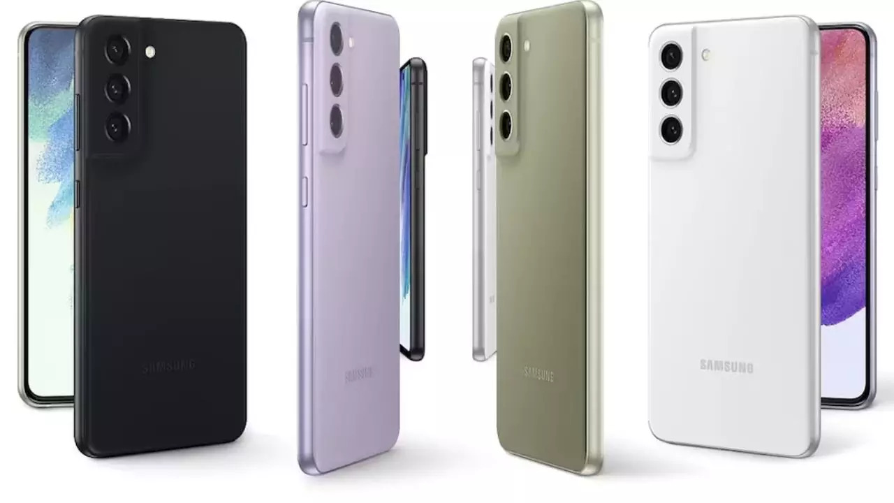 Samsung Galaxy S23 FE shows up on Google Play Console, Samsung India ...