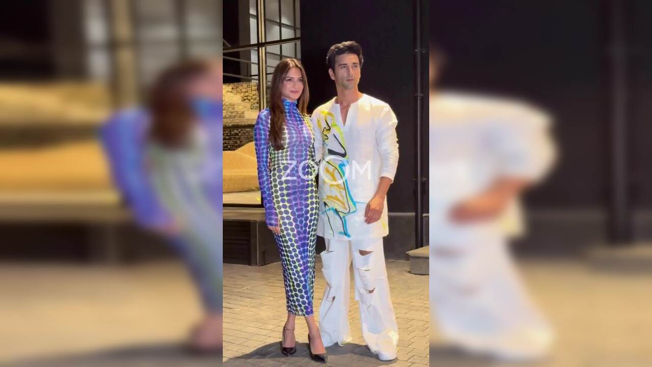 Pulkit Samrat and Kriti Kharbanda looks stunning as they pose for paps