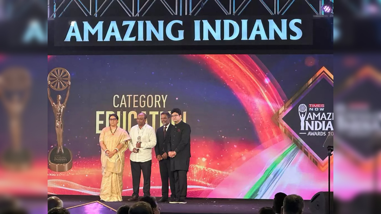 Taking Learning to the Masses, Mamoon Akhtar Wins Amazing Indians 2023 ...
