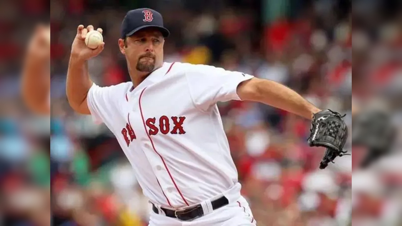 Tim Wakefield Dies After Being Diagnosed With Brain Cancer, Boston Red ...