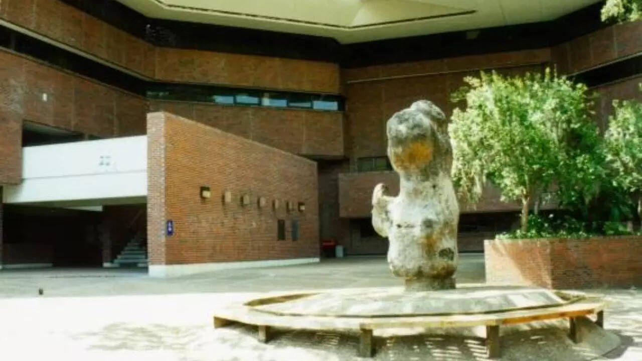 No Shooting At UF's Turlington Plaza, 5 Injured In Crowd Rush During ...