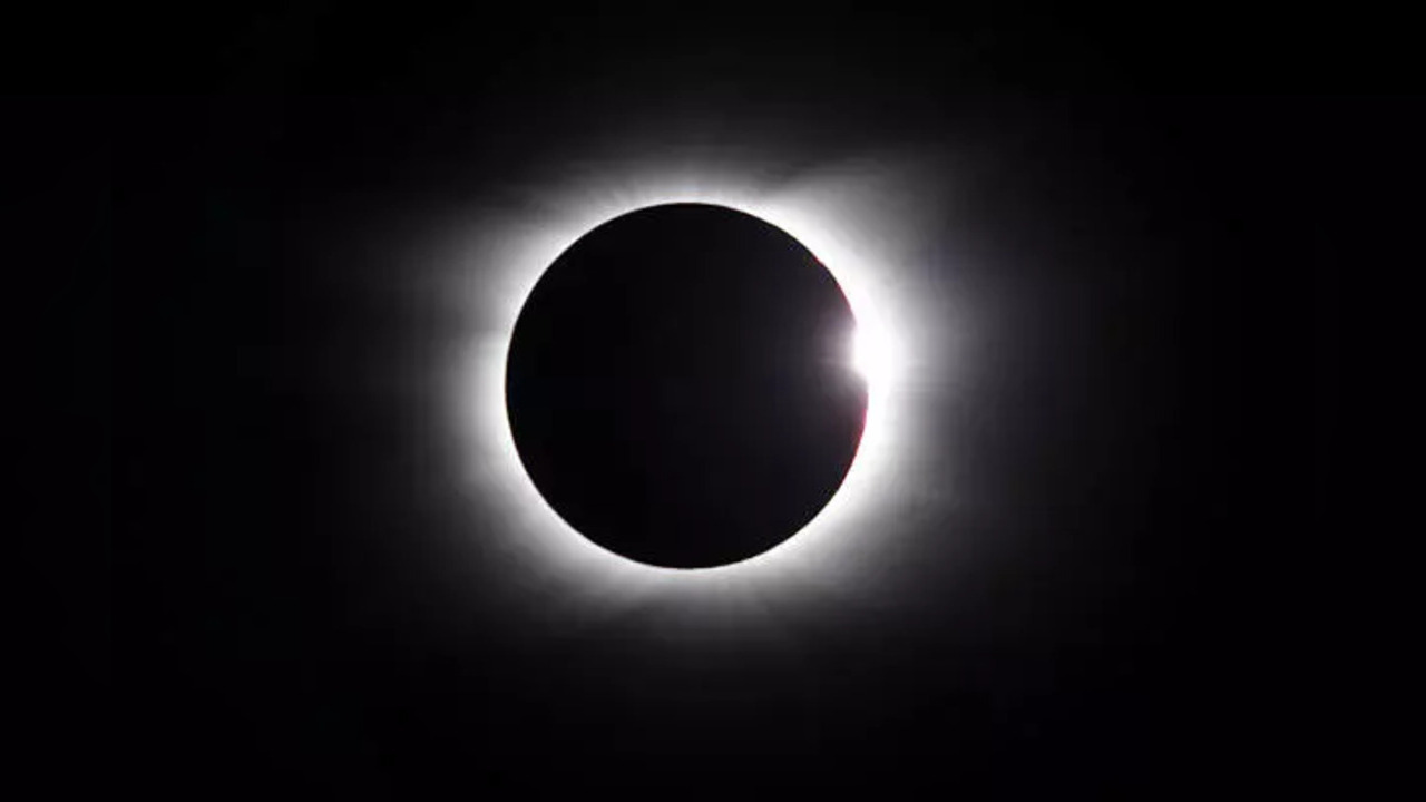 Today is Last Solar Eclipse of the Year, Pregnant Women Should Not Make ...