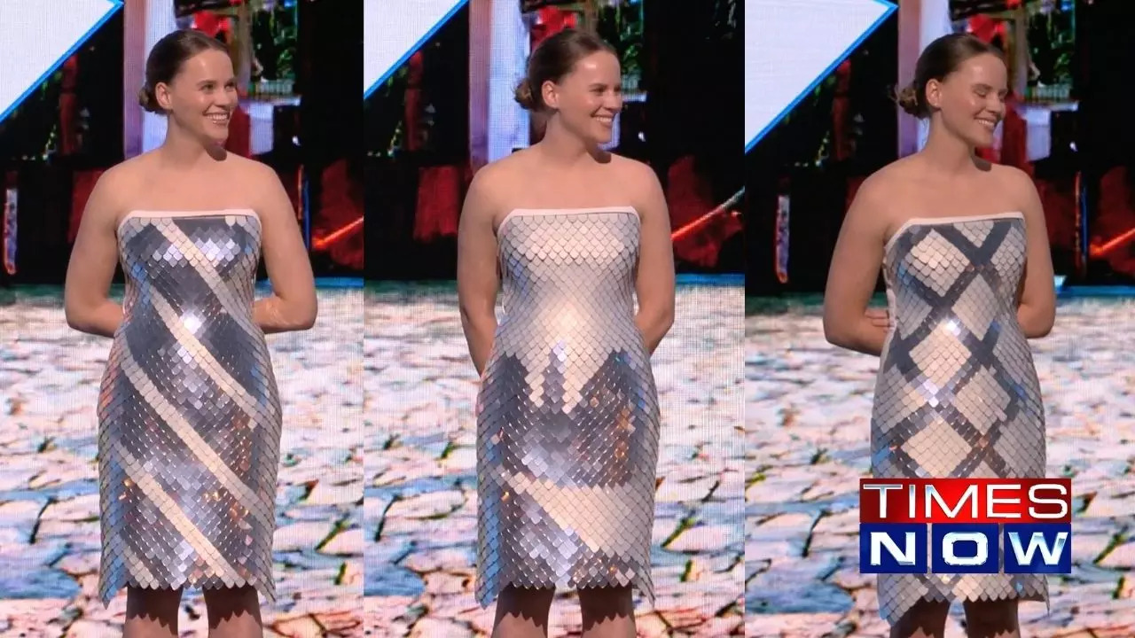 Adobe Project Primrose: An Interactive Dress that can Change Colors ...
