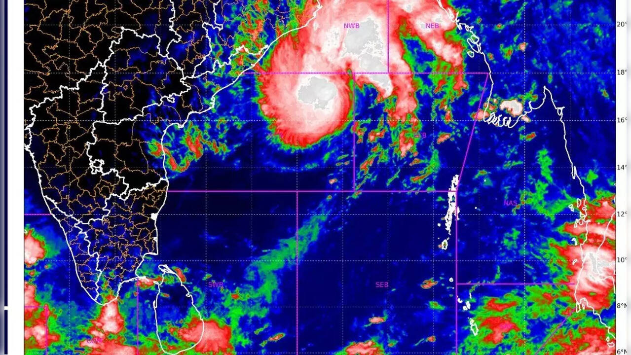 As Cyclone ‘Hamoon’ Looms, District Collectors Advised To Stay Alert, Advisory Issued | India ...