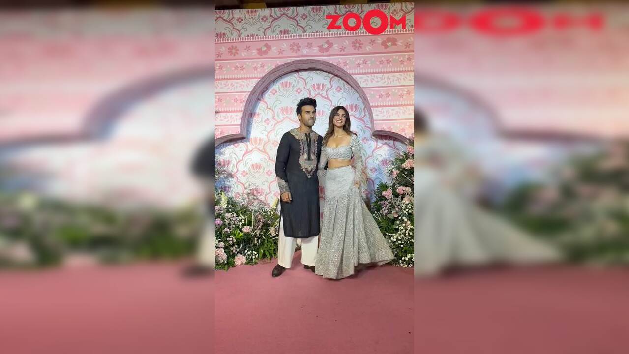 Pulkit Samrat and Kriti Kharbanda looks STUNNING together wishes Happy ... Pulkit Samrat and Kriti Kharbanda looks STUNNING together wishes Happy ...