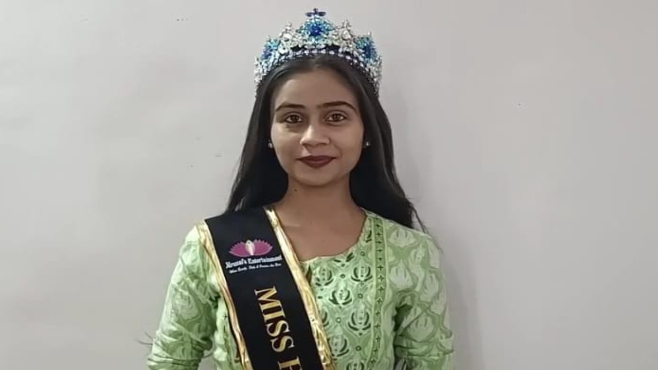 jalgaon girl gayatri thakur will represent india in the beauty pageant ...