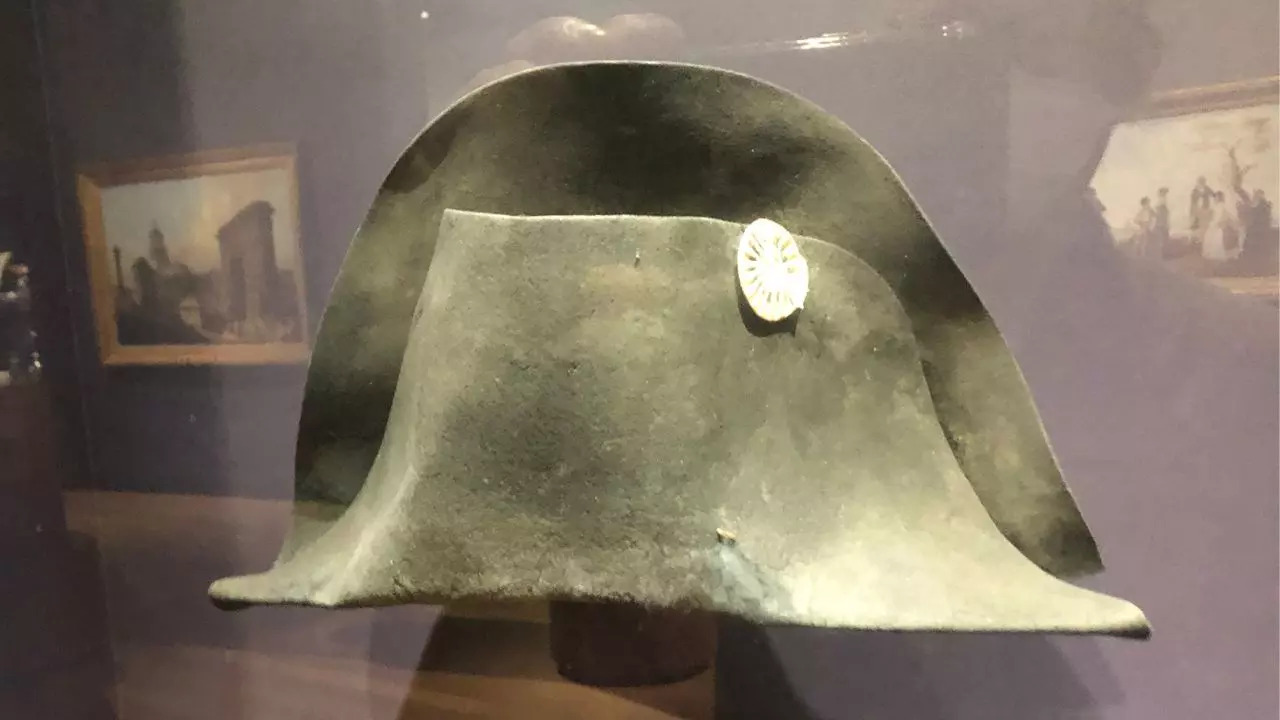 Napoleon's Classic Bicorne Hat On Sale, Auction In Paris Anticipates ...