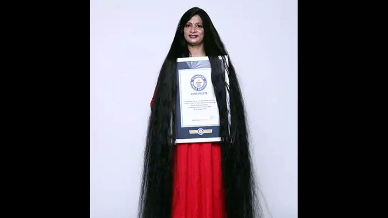 UP Woman Creates Guinness World Record For Longest Hair | Viral News ...