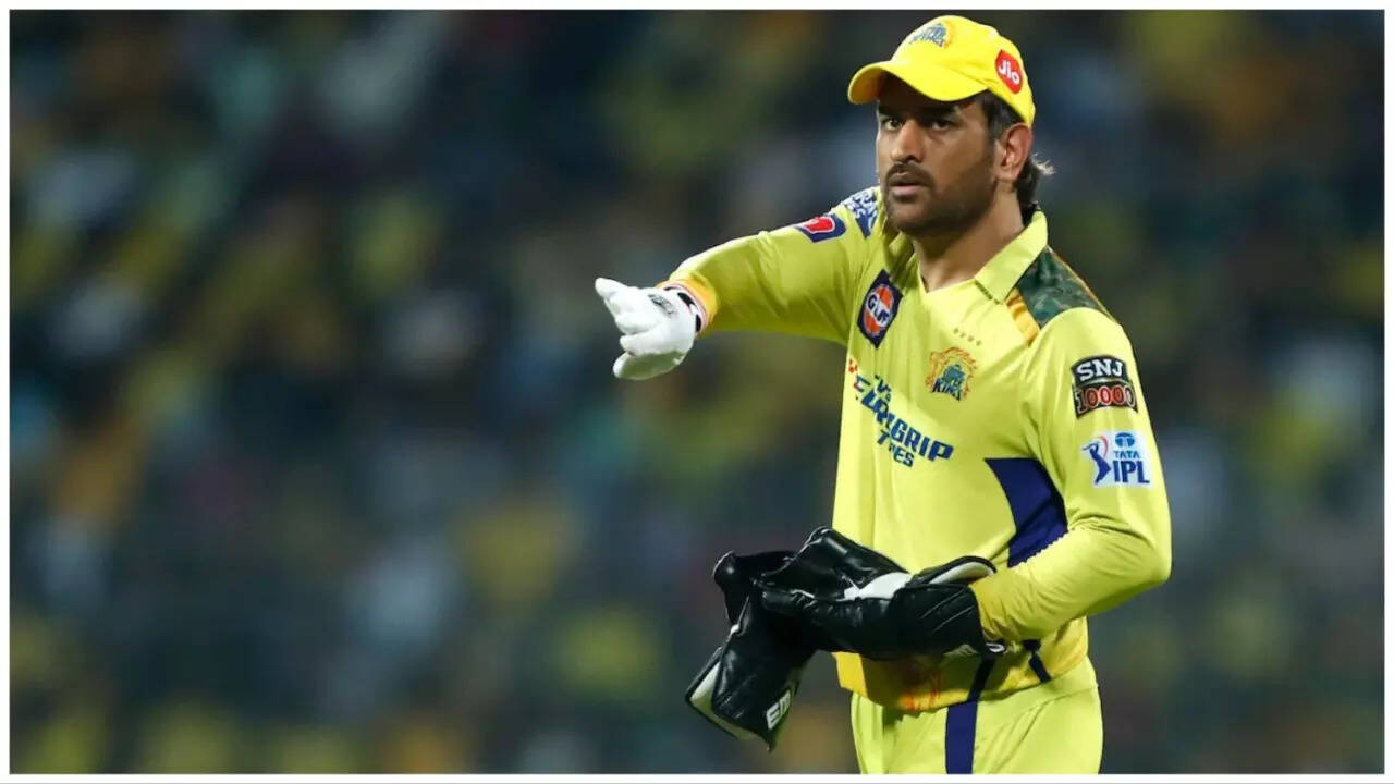 MS Dhoni Celebrates Friend's Birthday In Viral Video- WATCH | Times Now