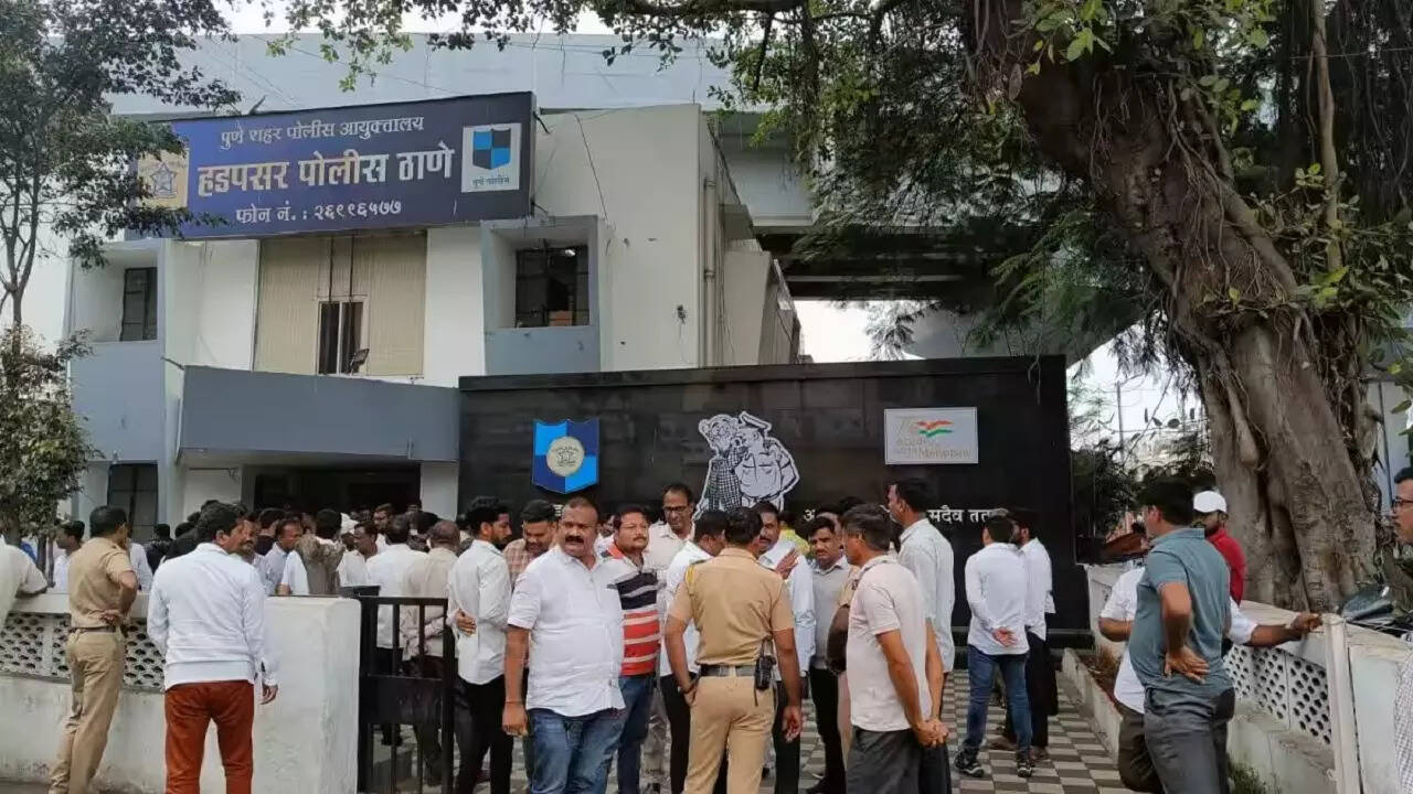 pune crime bhondu baba cheating with young man lakhs of rupees scam to ...