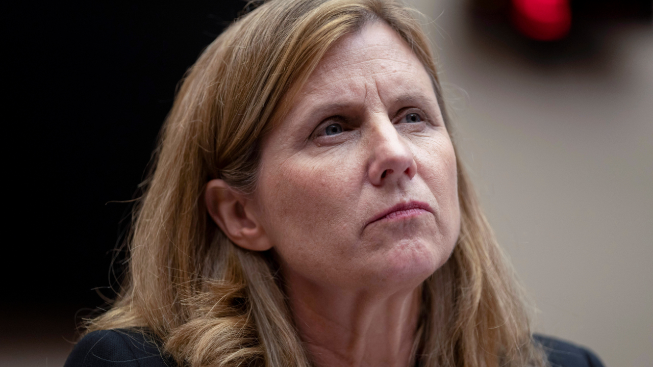 Liz Magill Resigns: All On Husband Leon Francis Szeptycki, Salary, Net ...