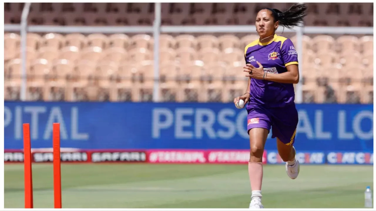 WPL 2024 Auction: Mumbai Indians bowlers can learn a lot from Shabnim ...