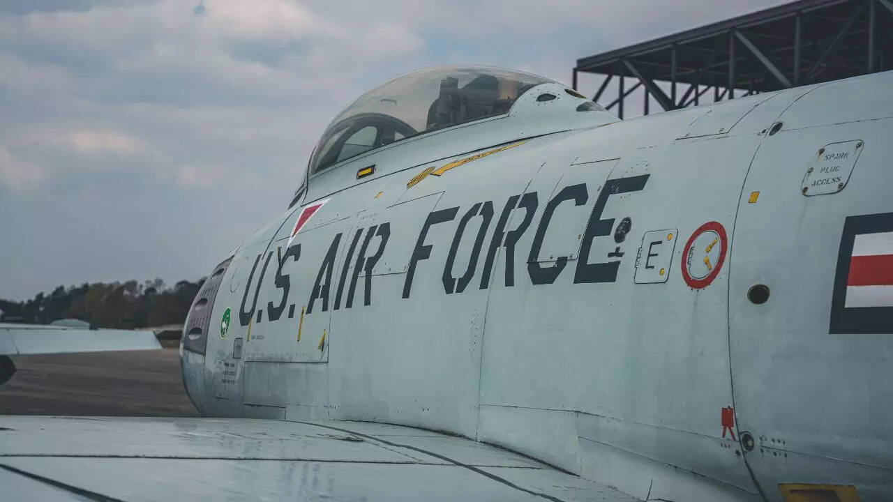 Who Is Col Sean Riley? Commander Of Pentagon Leak Suspect Jack Teixeira ...