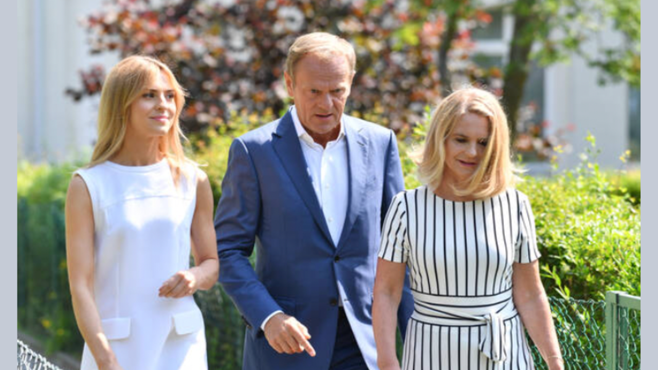 Donald Tusk Family: All About Wife Małgorzata Sochacka And Children ...